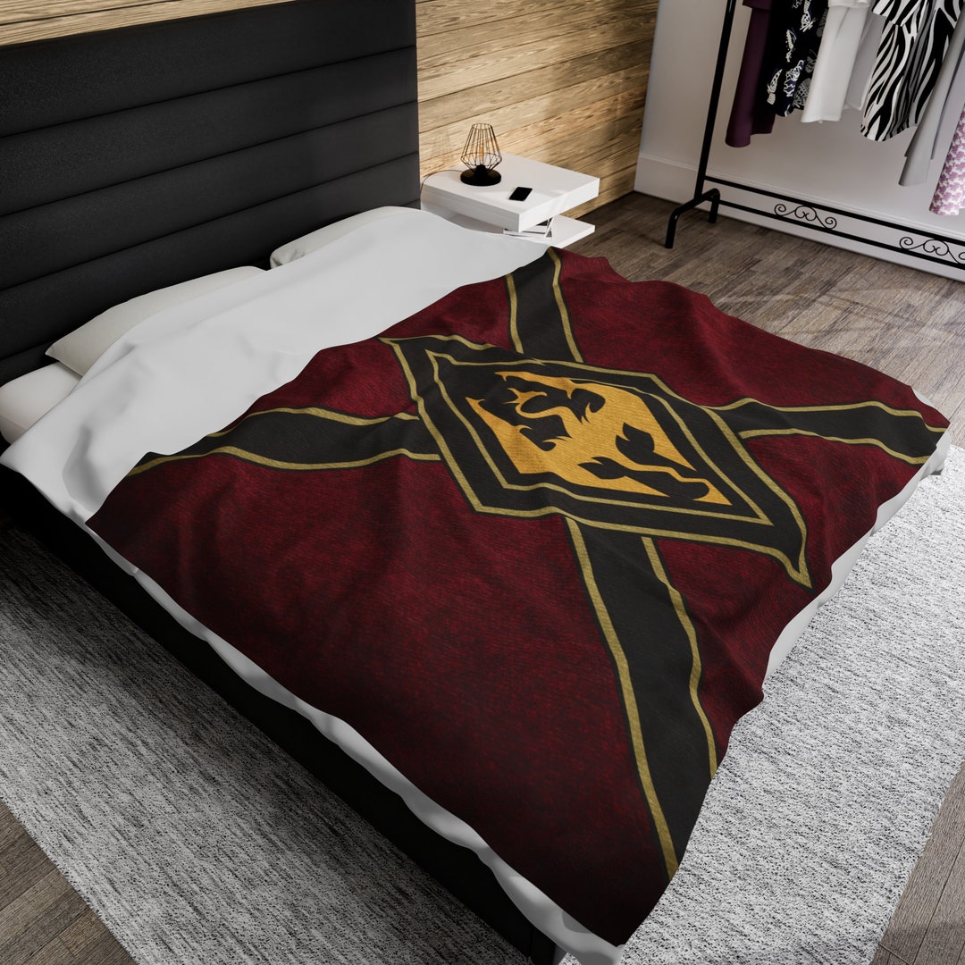 Skyrim Dragon Crest Blanket: Elder Scrolls Velveteen Throw - Etsy