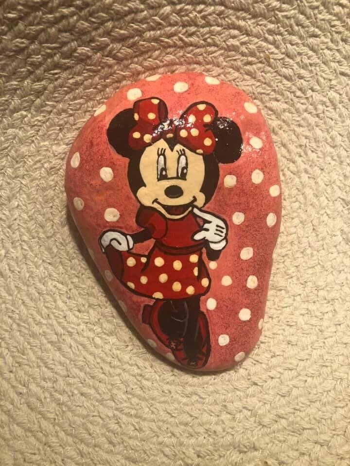 Minnie Mouse Painted Rock - Etsy