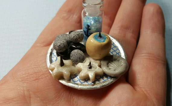 Spa Day Miniatures Bath Set Candles Bath Salts in a Hand - Etsy