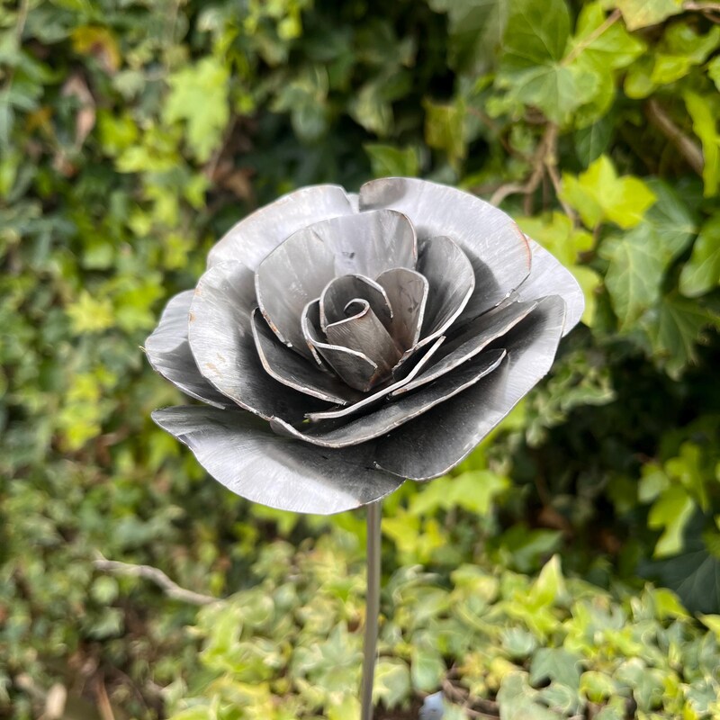 Metal Roses - Etsy