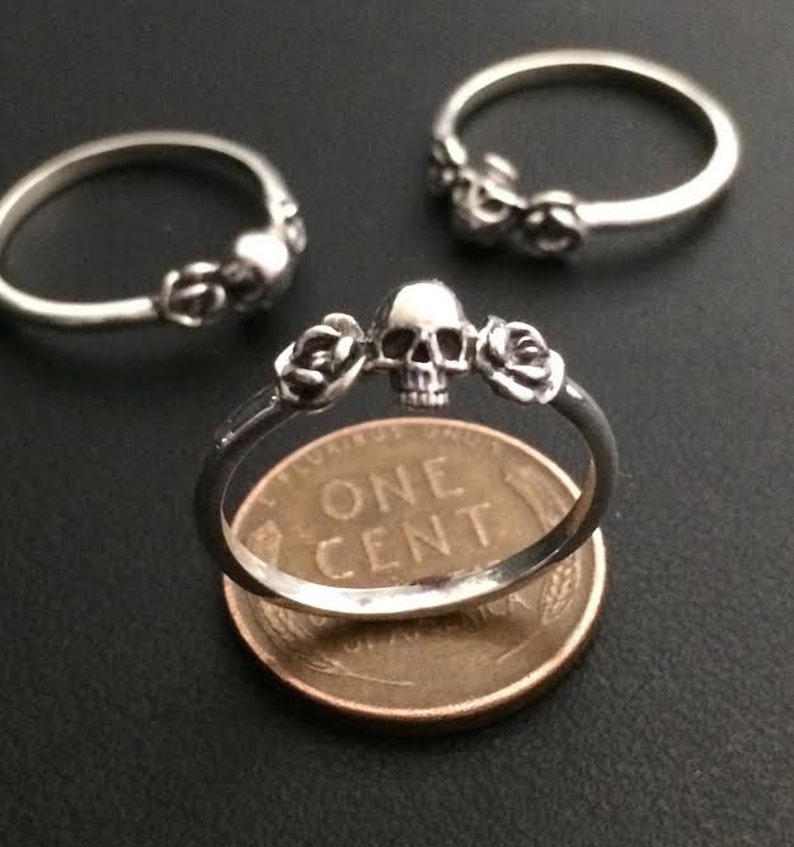 Skull With Roses Ring Sterling Silver Gift for Family and - Etsy