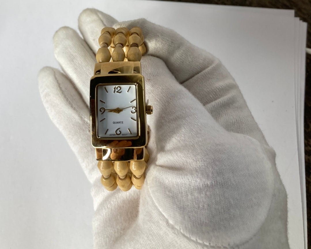 Hypoallergenic Vintage Avon Wristwatch. Natural Wood Band. - Etsy