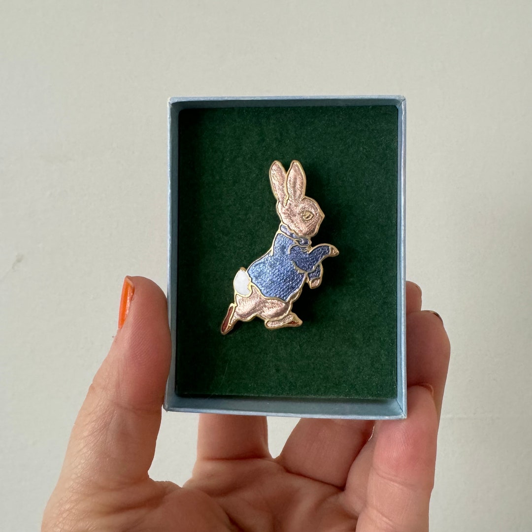 Vintage Peter Rabbit Beatrix Potter 22ct Gold Plated Brooch Mint in Box ...