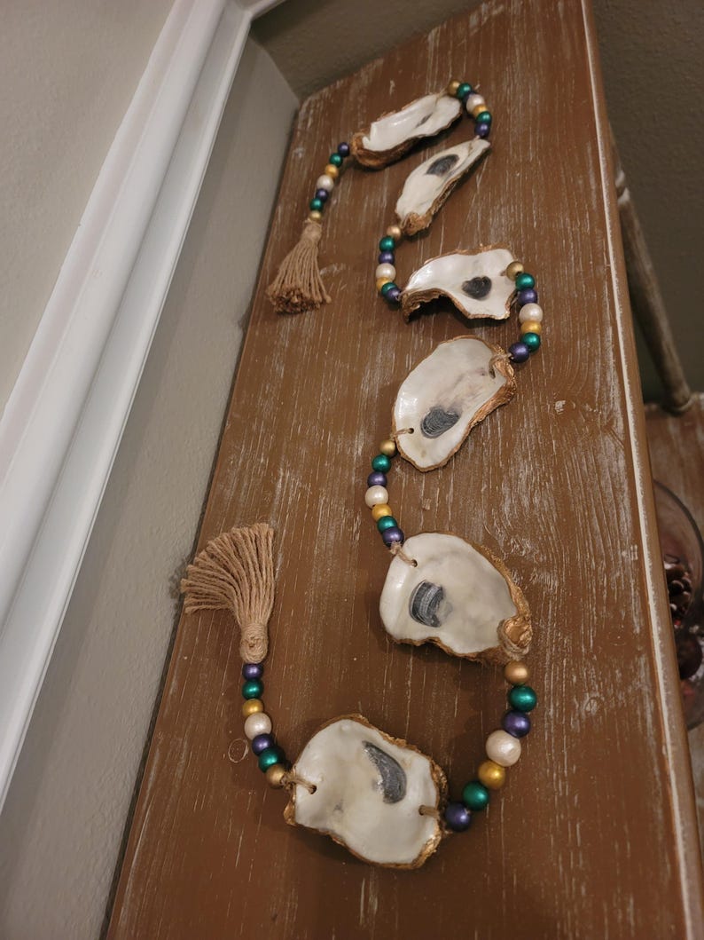 Handmade Decorative Mardi Gras Oyster Shell Garland, 48" in Length ...