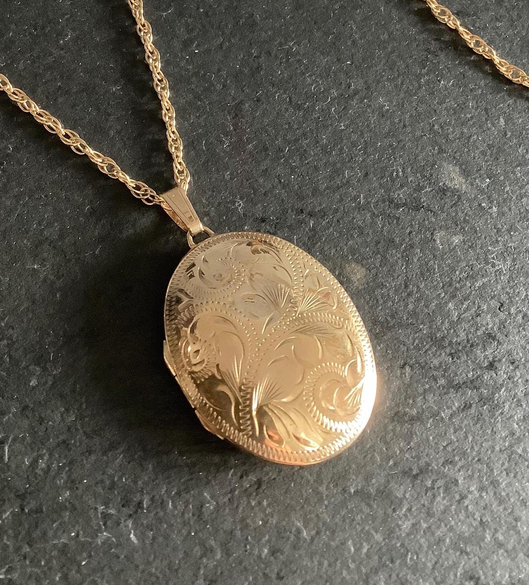 9ct Gold Locket and Chain - Etsy