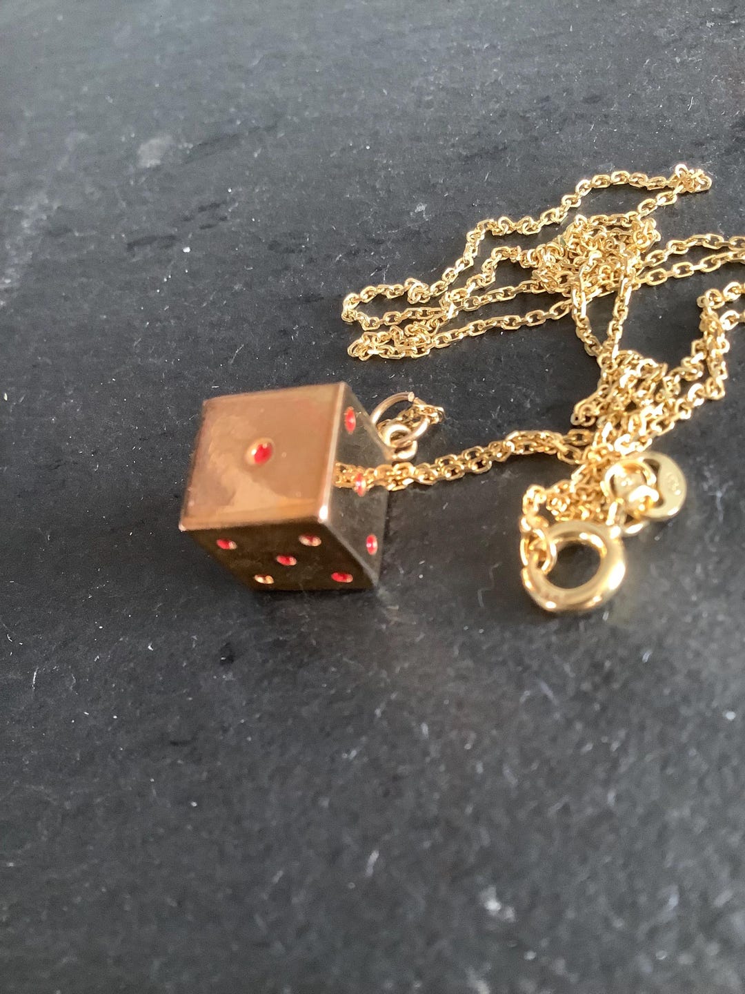 9ct Gold Dice Pendant on Chain - Etsy