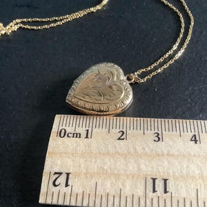 9ct Gold Heart Locket on Chain - Etsy