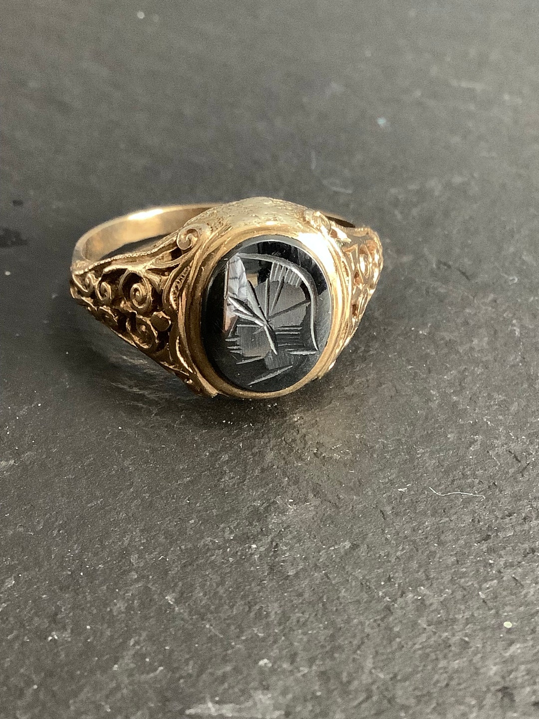 9ct Gold Heamatite Intaglio Signet Ring - Etsy