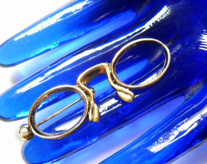 Eyeglasses Brooch Vintage Pin Brooch To Hold Glasses Gold Tone Antique
