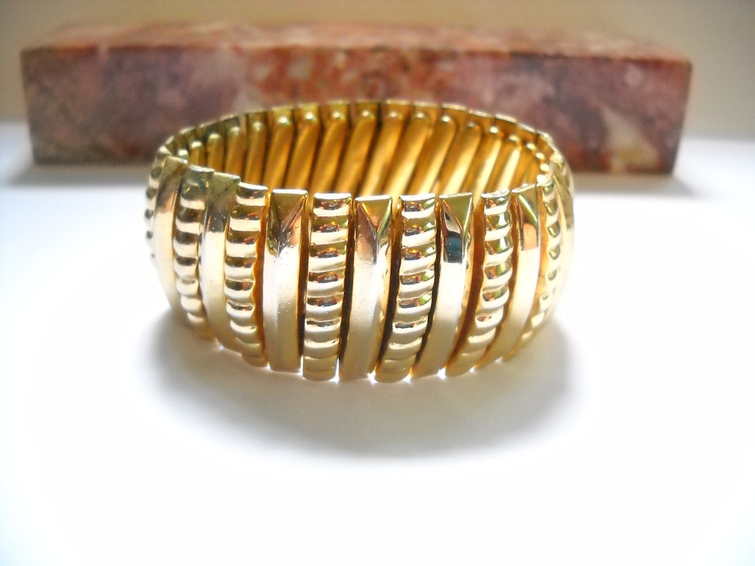 Vintage Bracelet Gold Tone Expansion Expandable Bracelet Hong Kong ...