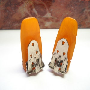 Bakelite Dress Clips Matching Bakelite Carved Butterscotch Dress Clip ...