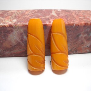 Bakelite Dress Clips Matching Bakelite Carved Butterscotch Dress Clip ...