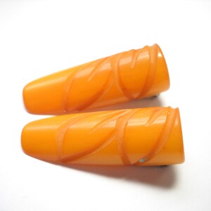 Bakelite Dress Clips Matching Bakelite Carved Butterscotch Dress Clip ...