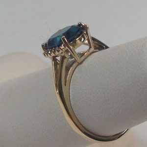 Natural Caribbean Topaz With Natural Diamond Ring Solid 14kt Yellow ...