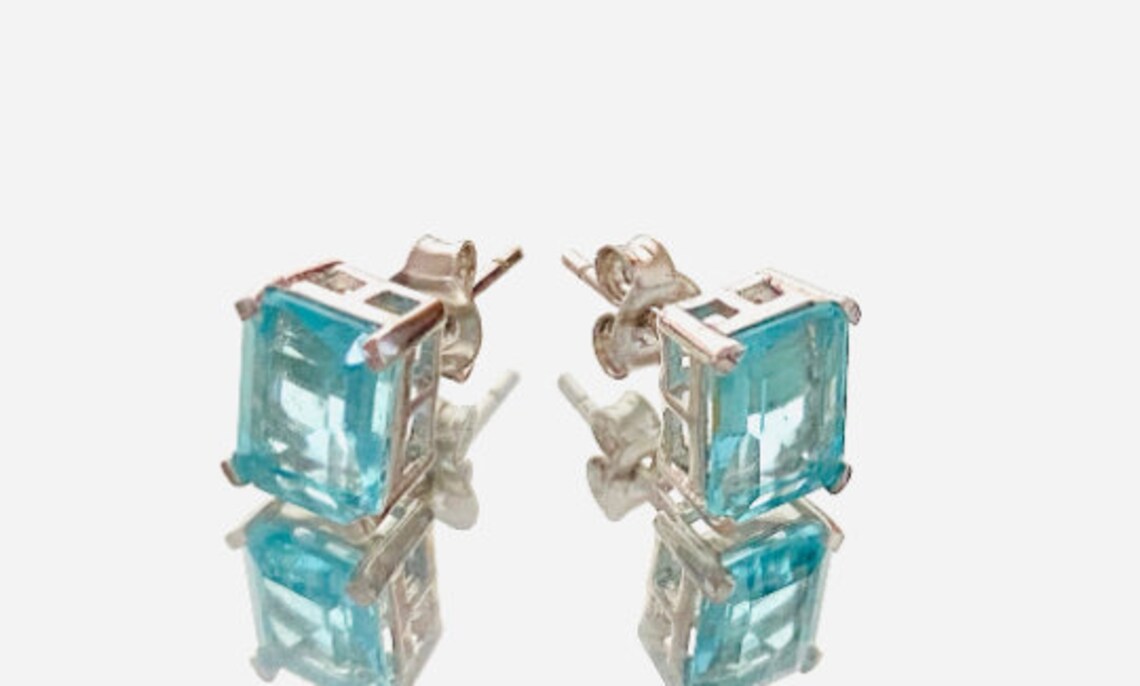 E40810P Classic Mt St Helens Helenite Emerald Cutting Studs - Etsy