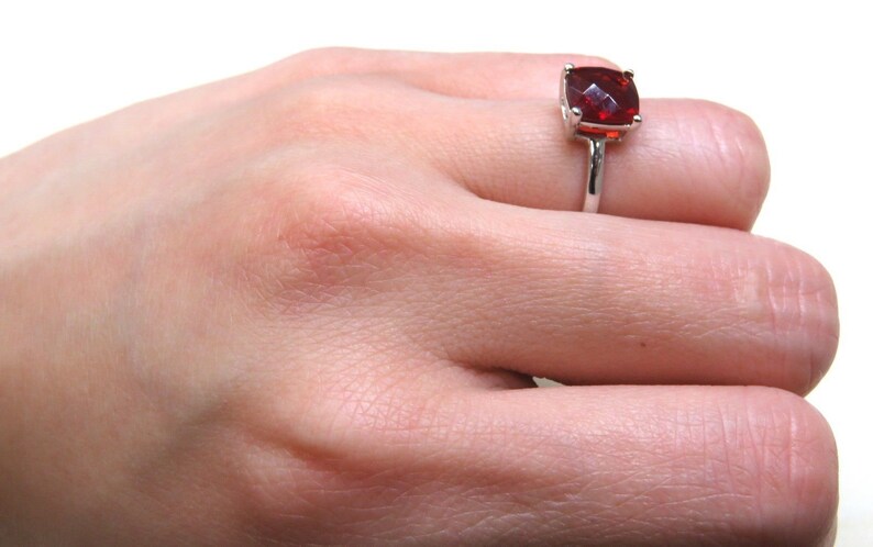 R90808R Classic Style Mt St Helens Helenite Ruby Red July - Etsy