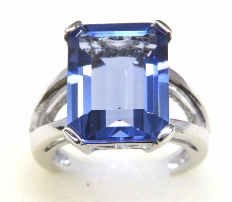 R575B Classic Mt St Helens Blue Helenite Emerald-cut - Etsy