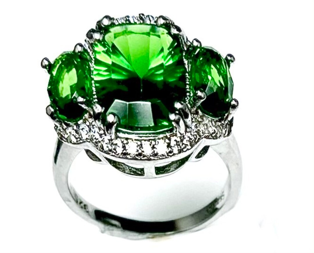 R6264G Victorian-style Mt St Helens 3 Green Helenite Gemstone Halo ...