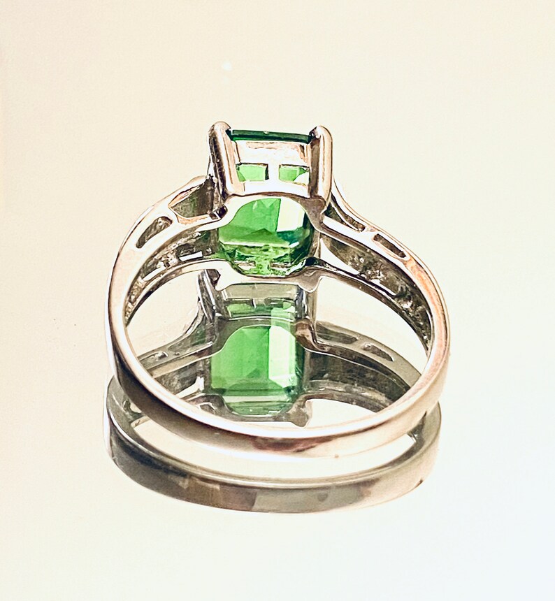 R2687R Classic Mt. St. Helens Ruby Red Helenite July | Etsy