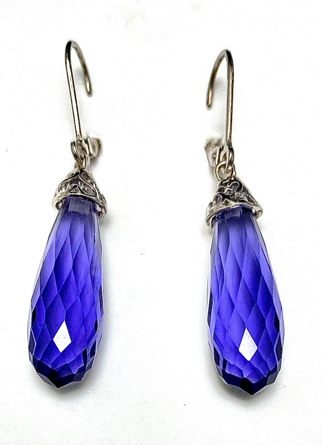 E4591L Classic Mt St Helens Purple Briolette Helenite Dangle Earrings ...