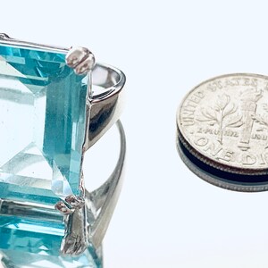 R0768B Classic Mt St Helens Blue Helenite November Birthstone Emerald ...
