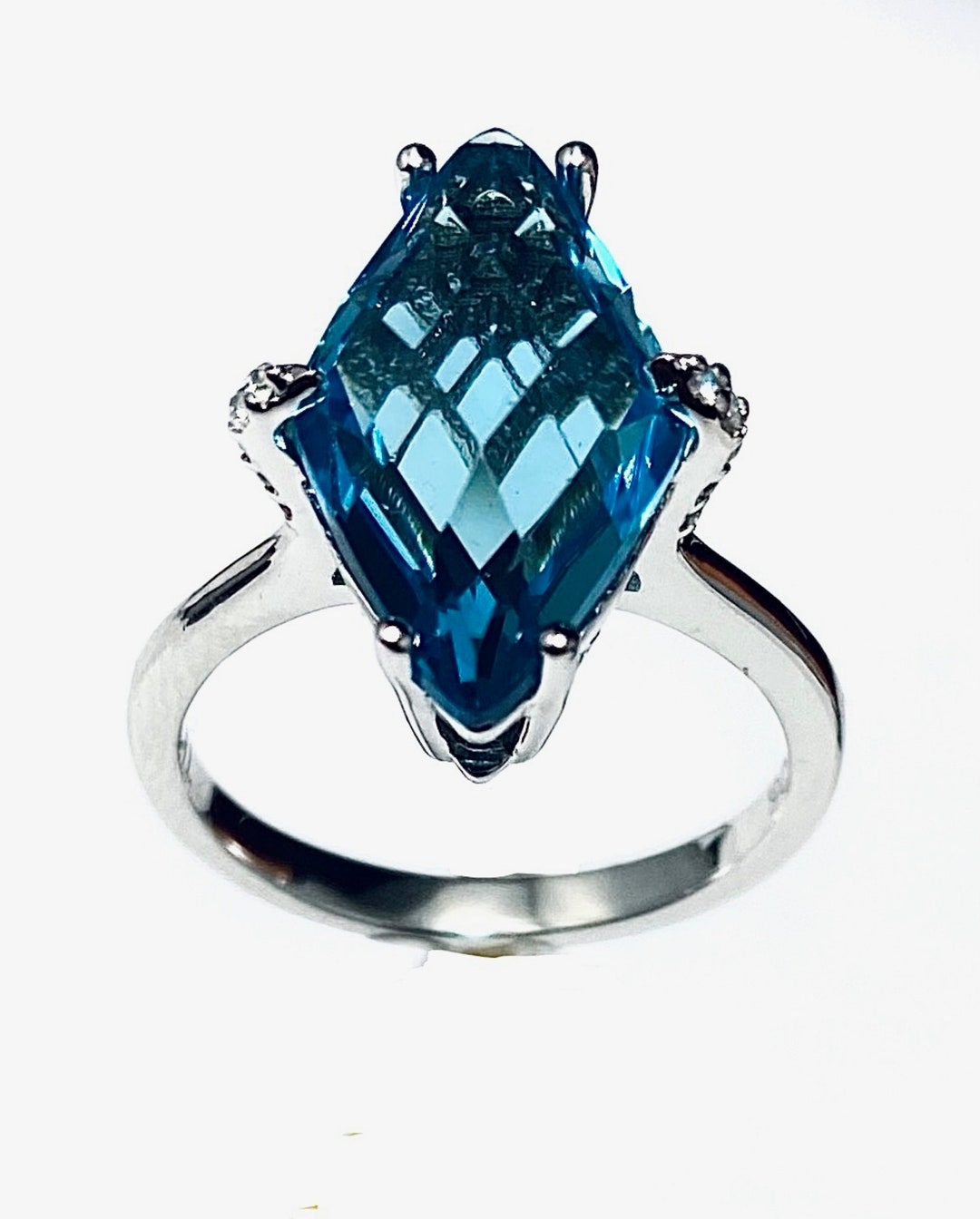R6497 Unique Shape Mt St Helens Swiss Blue Helenite Rhombus Cut W/CZ ...