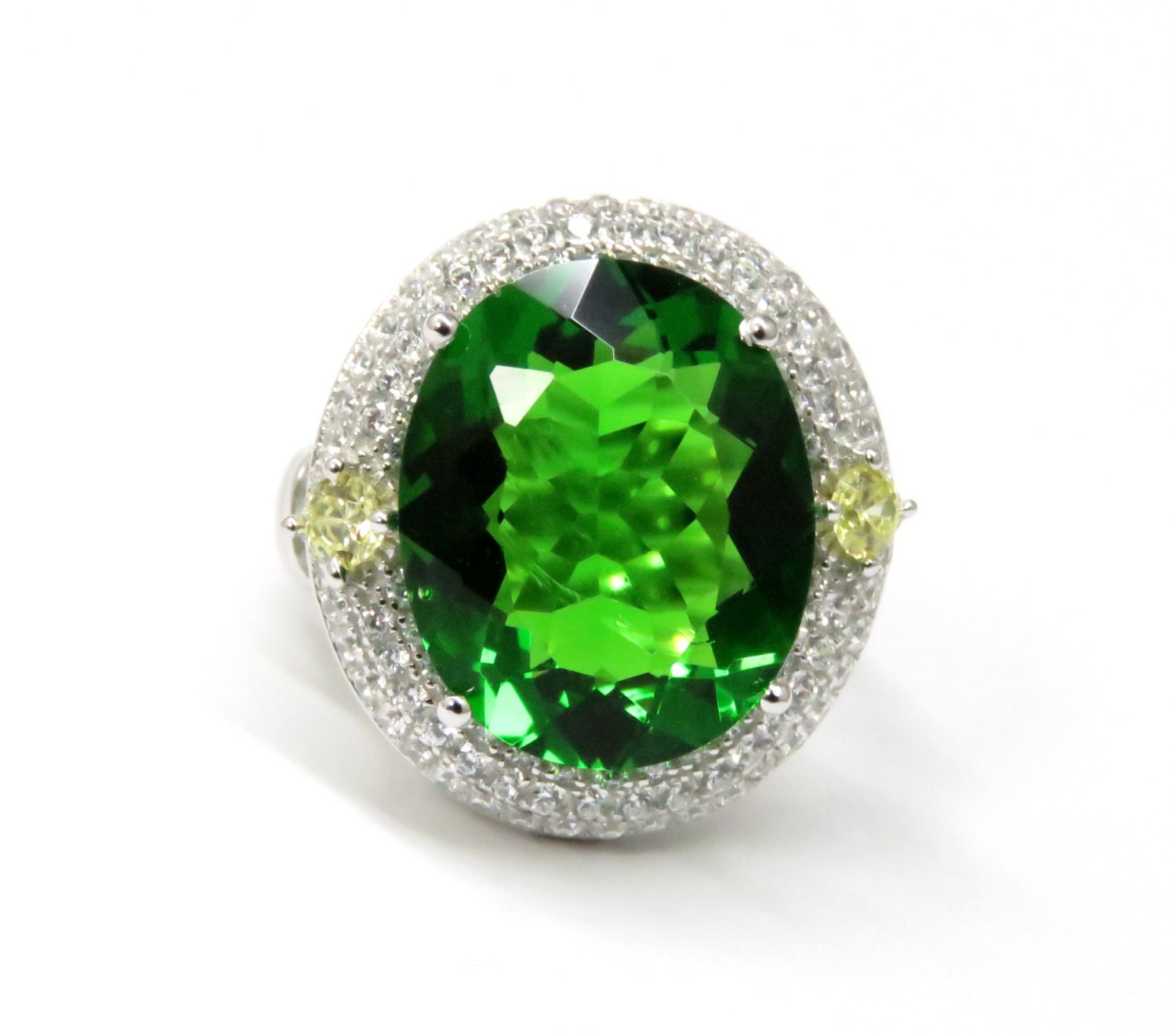 R6410 7.5ct. Large Victorian-Style Forest Green Helenite | Etsy