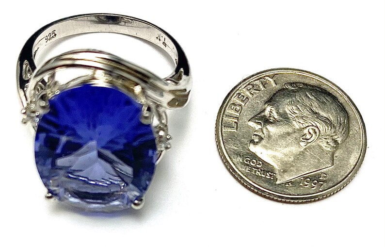 R1081P Classic Mt. St. Helens Purple Helenite Oval 12x16mm Prong Set ...