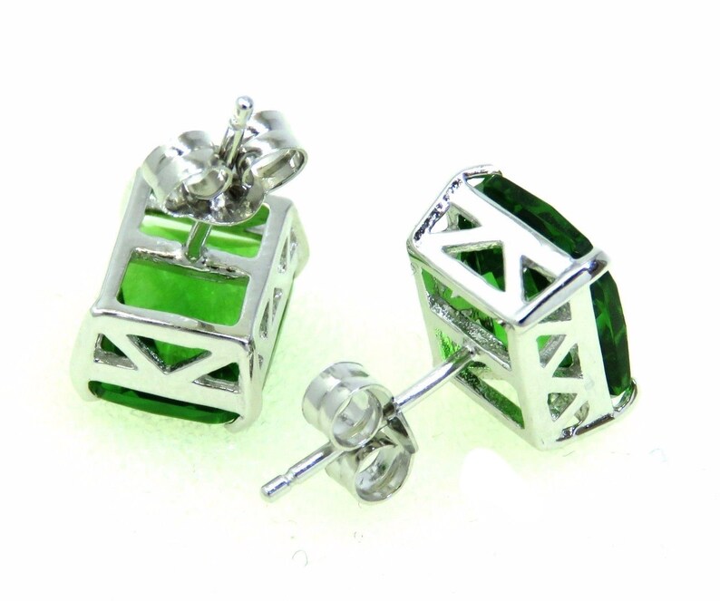 E40810P Classic Mt St Helens Helenite Emerald Cutting Studs | Etsy