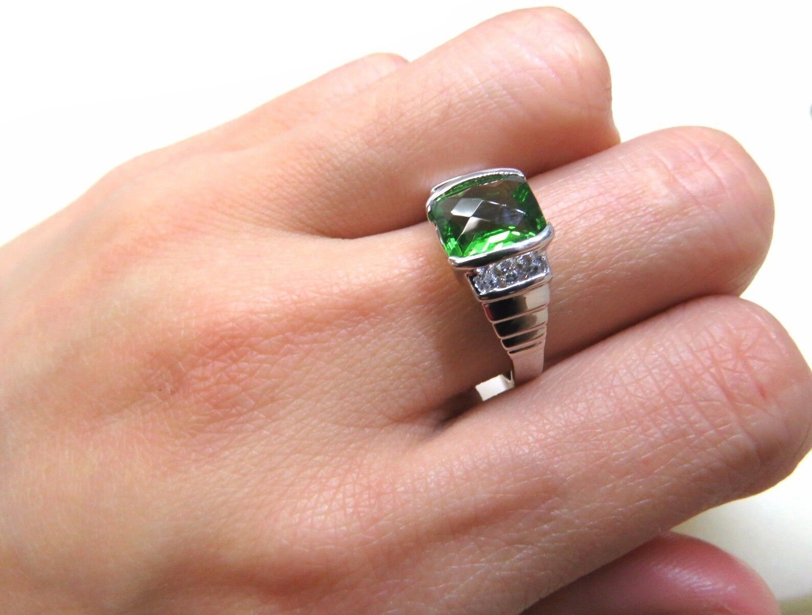 R1162 Forest Green Helenite Curved Rectangular Sterling Silver | Etsy