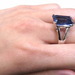 R575 Classic Mt St Helens Twilight Lavender Purple Helenite Emerald-cut ...