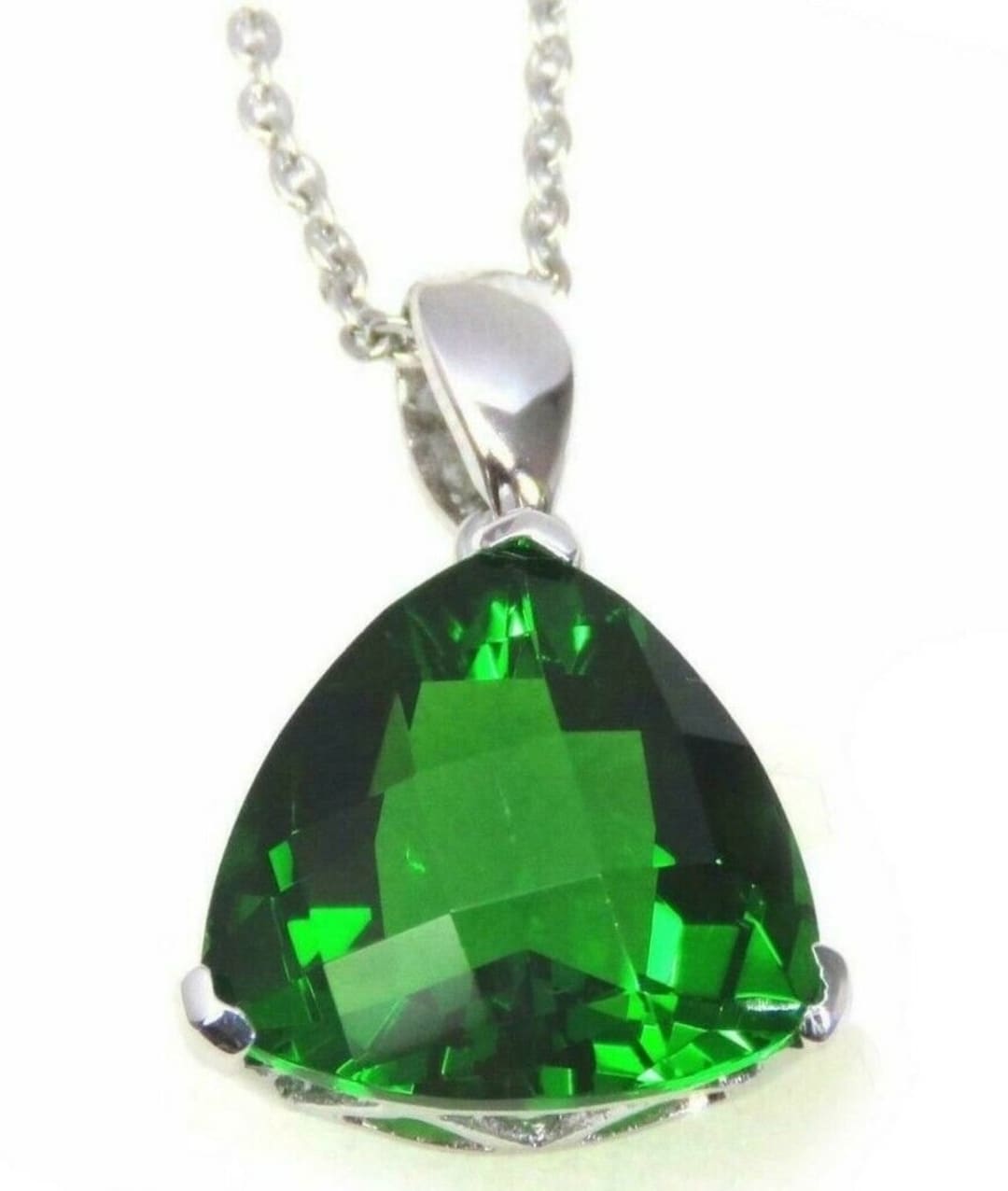 P71515 Classic Style Mt St Helens Green Helenite May Birthstone ...