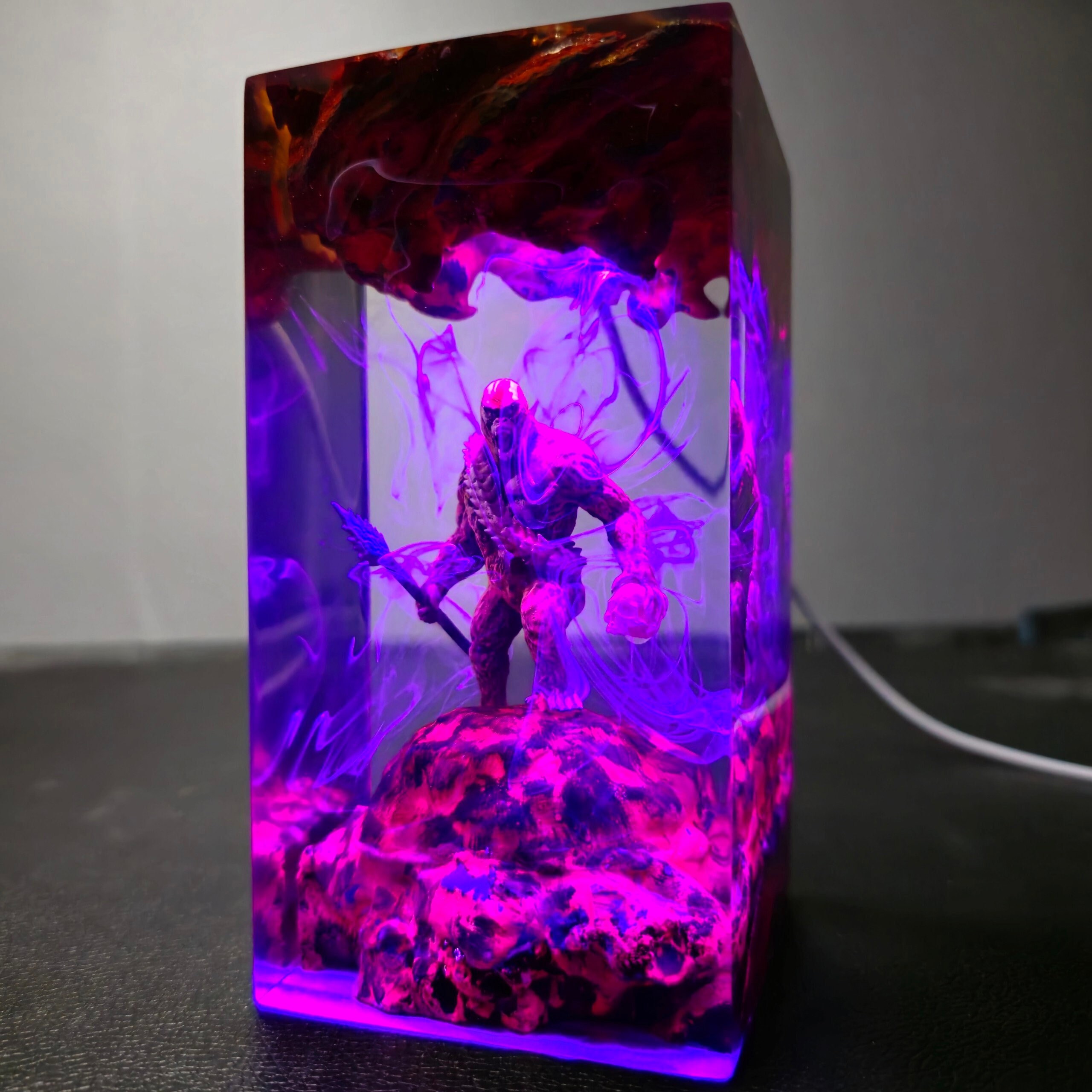 Skar King Figure, Skar King Lamp, Diorama Monster, the New Em.pire ...