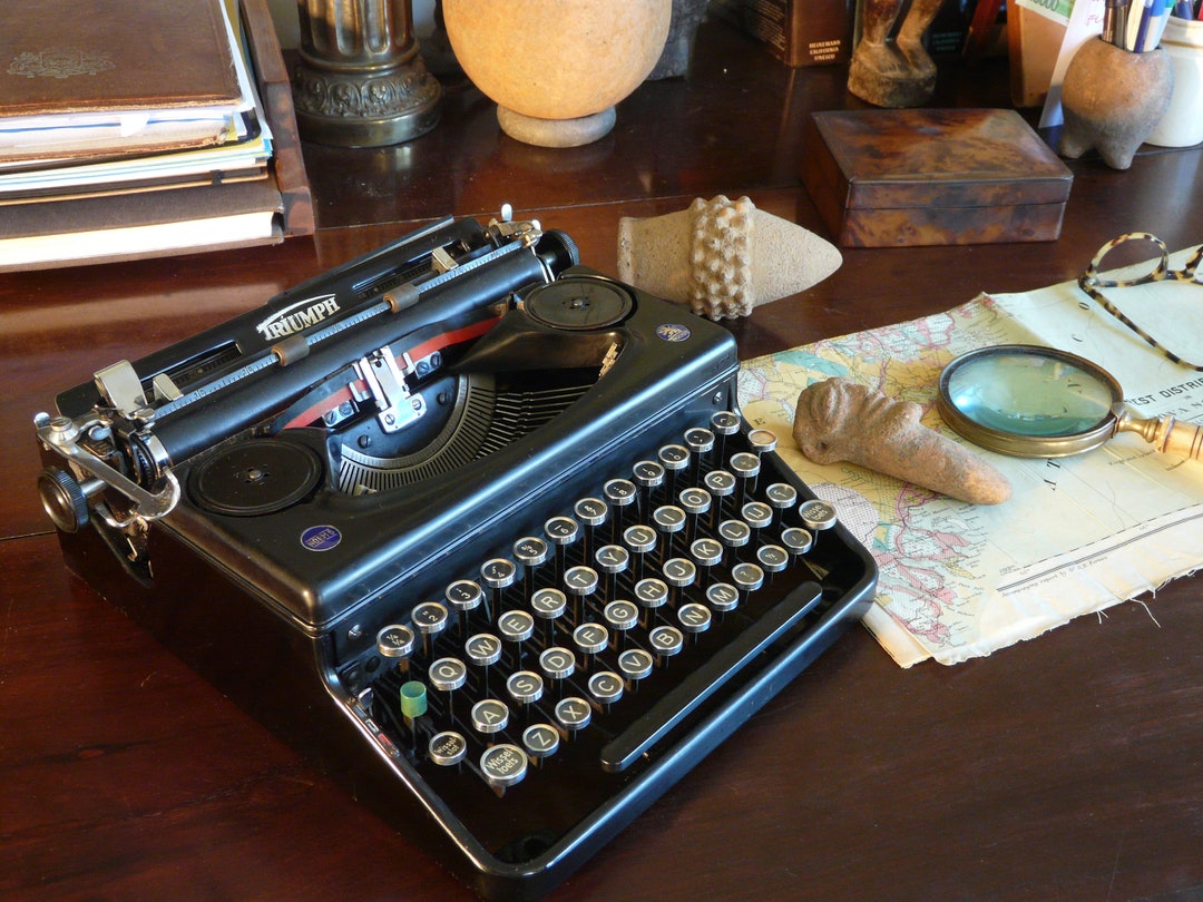 World War II Era TRIUMPH norm Typewriter, QWERTY, 1943, A Beautiful ...