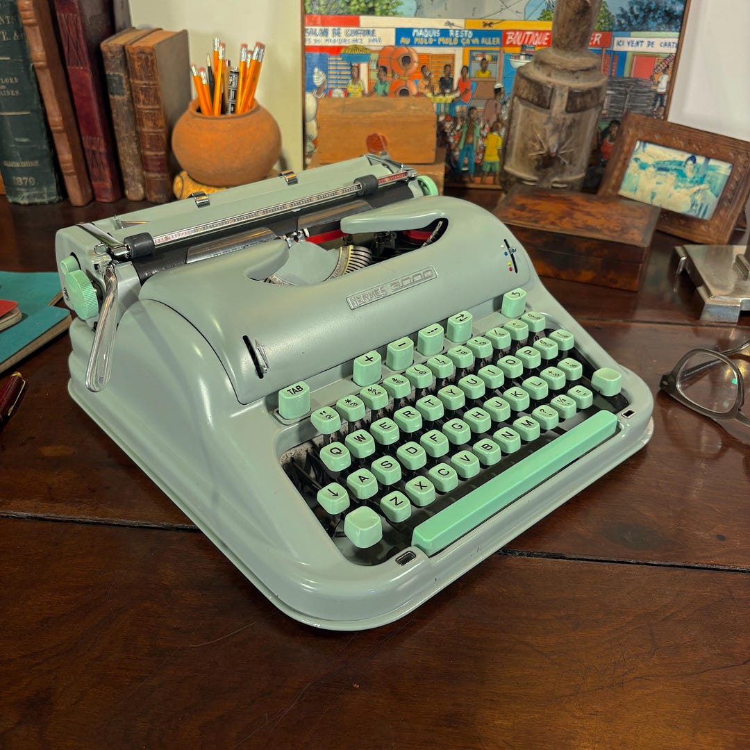 Hermes 3000 Typewriter With a New Platen! QWERTY Keyboard. With Rare ...