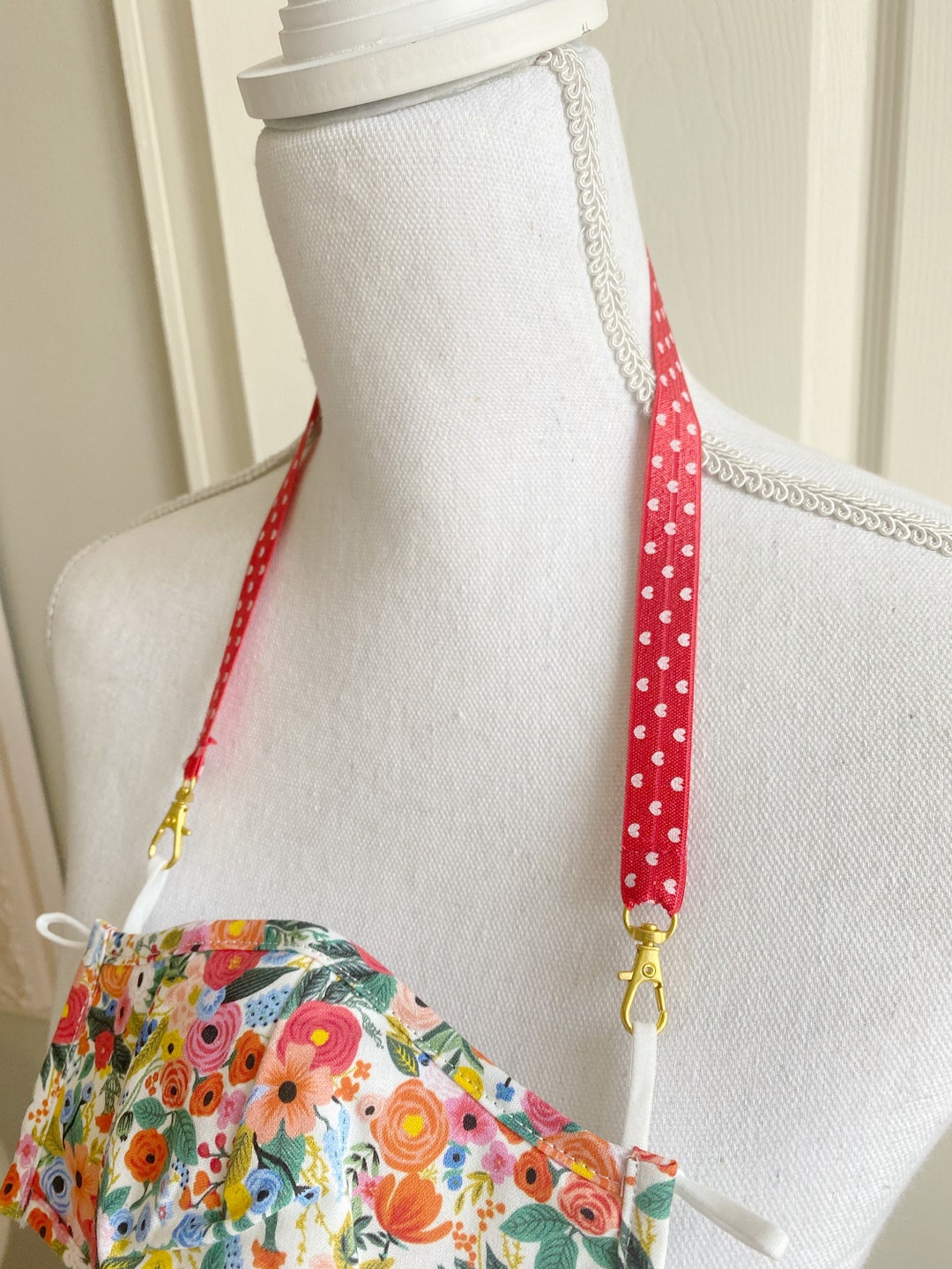 Red and White Heart Comfort Elastic Face Mask Neck Strap Face Mask ...