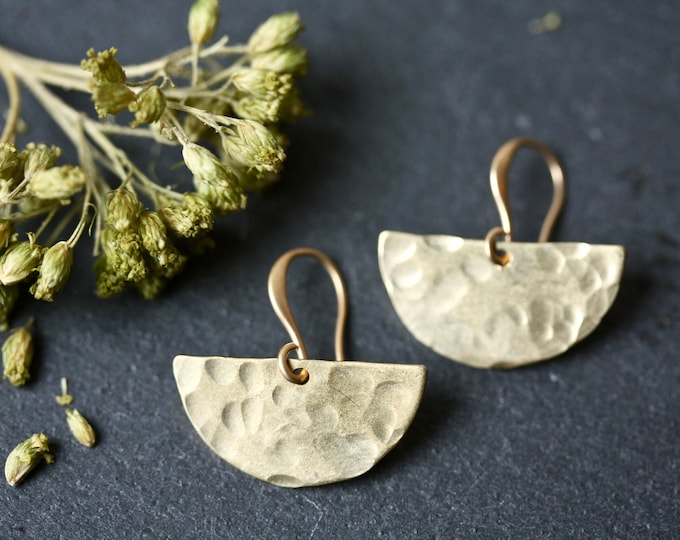 Hammered Gold Earrings, Half Circle Earrings, Gold Minimum Earrings ...
