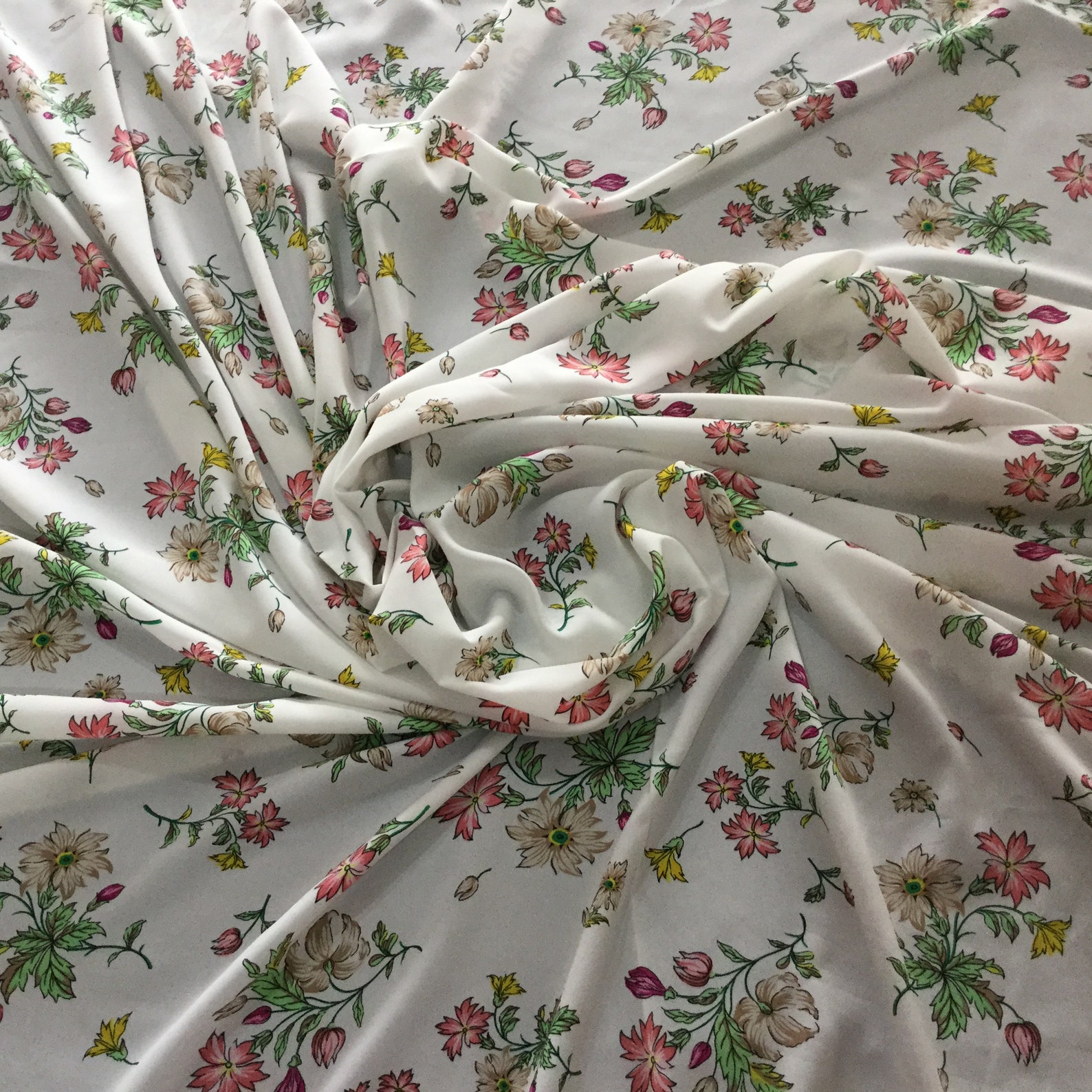 Elegante tela con estampado floral con base blanca | Etsy