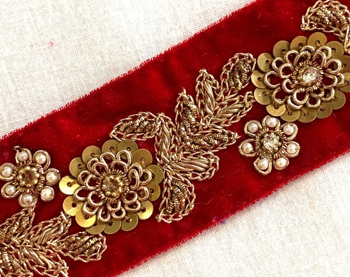 Red N Gold Trim, Formal Wear Red Velvet Trim, Antique Gold Hand ...
