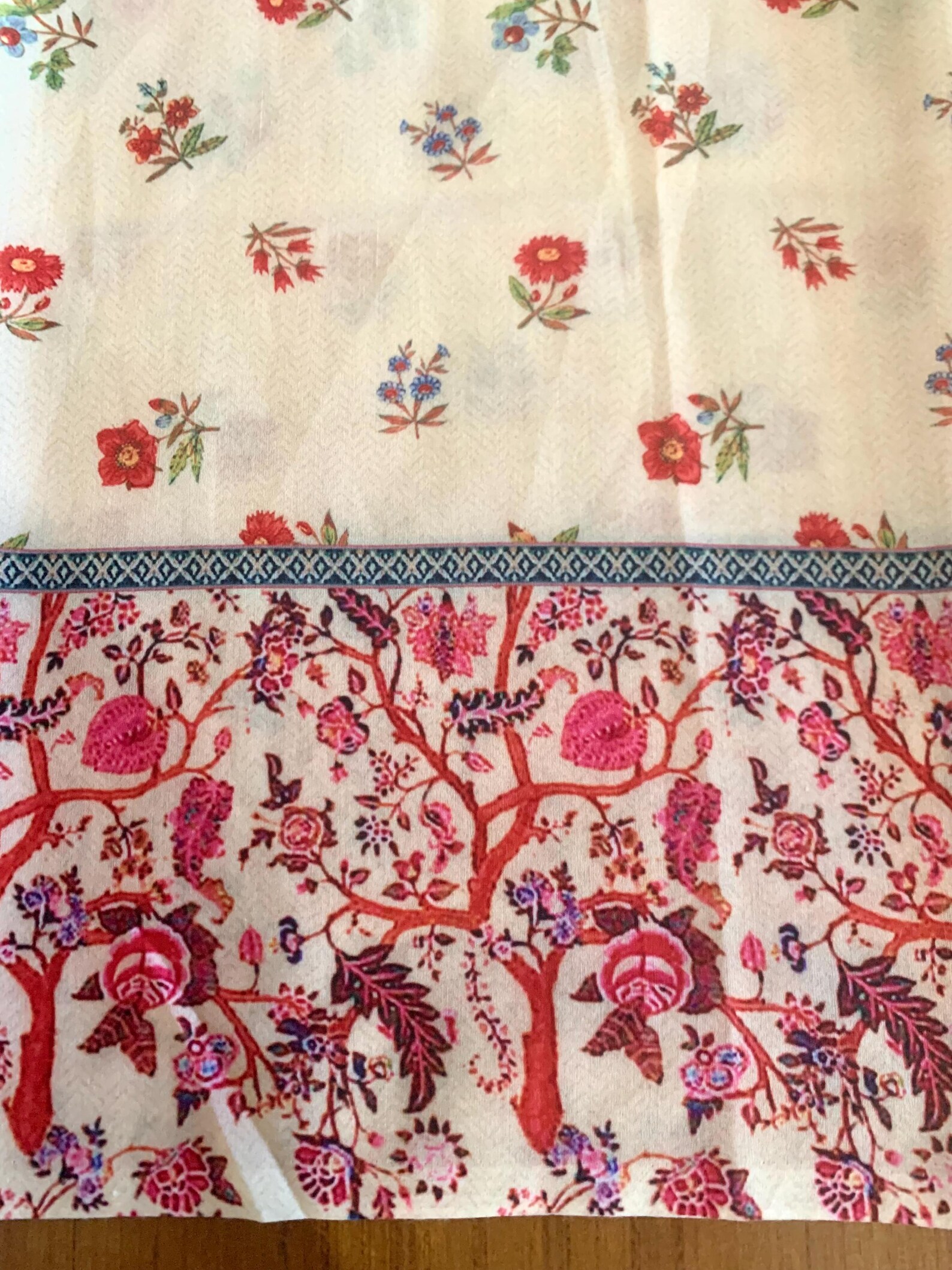 Muslin Fabric, Beige Muslin Printed Fabric, Floral Digital Print ...