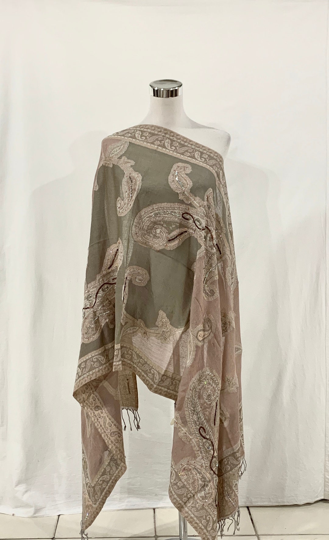 Pink N Green Pure Woollen Shawl, Hand Beaded Pure Woollen Paisley Shawl ...