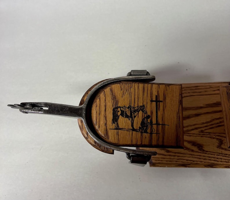 Engraved Red Oak Trophy Spur Display Stand – Heirloom Keepsake - Etsy