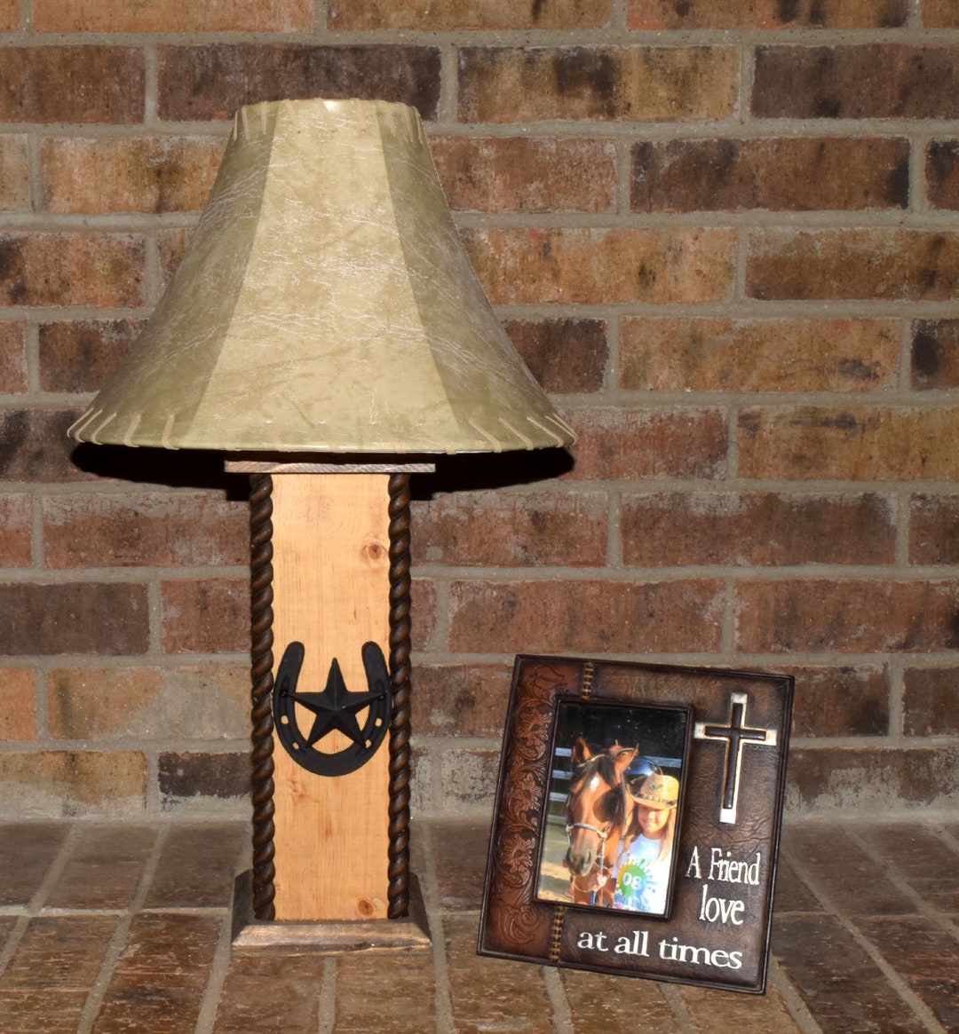 24" Rustic Western Lamps - Star & Horseshoe Table Lamp. These Beautiful ...