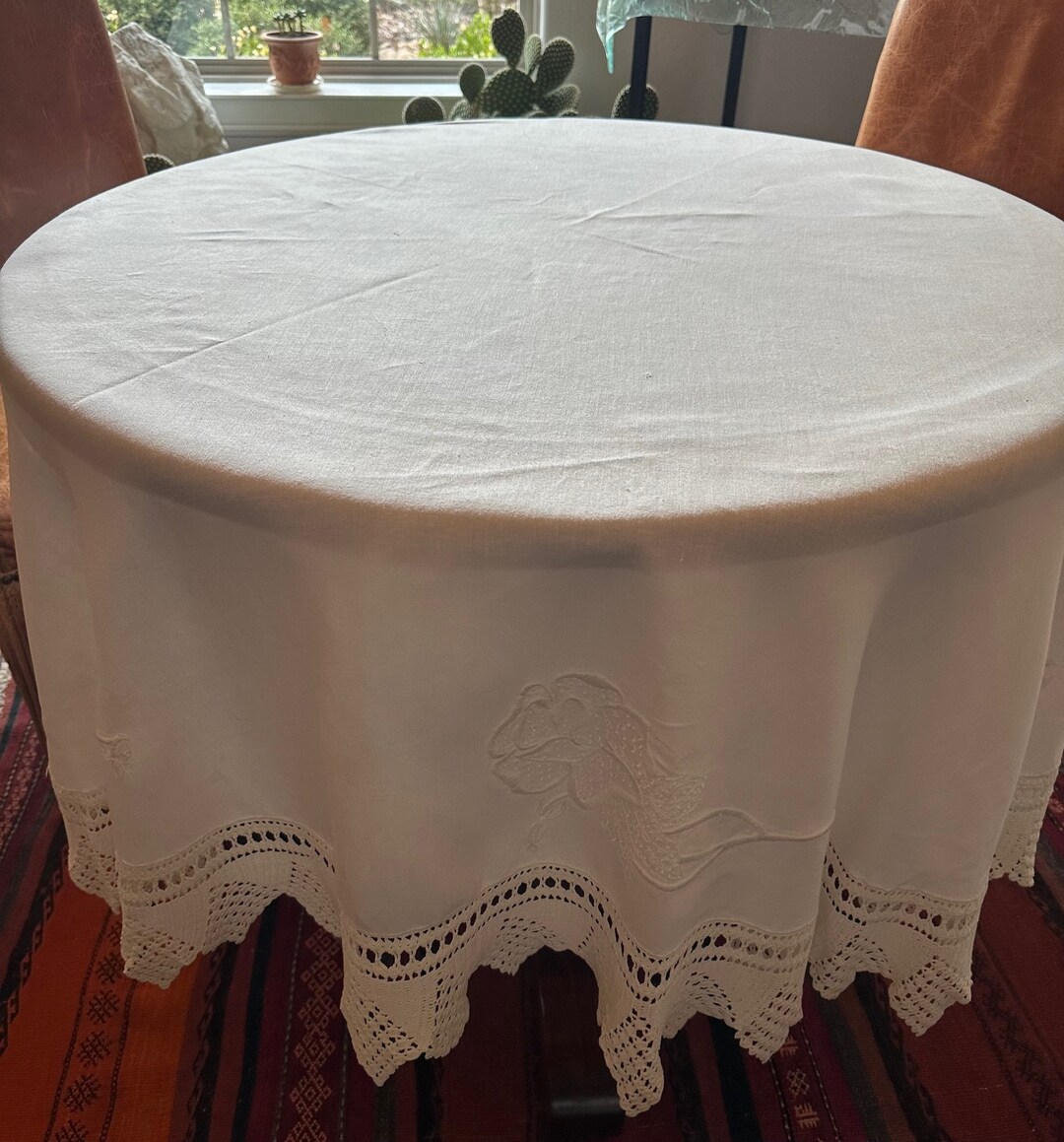 Embroidered Crocheted Lace Linen Tablecloth, Vintage Elegance - Etsy