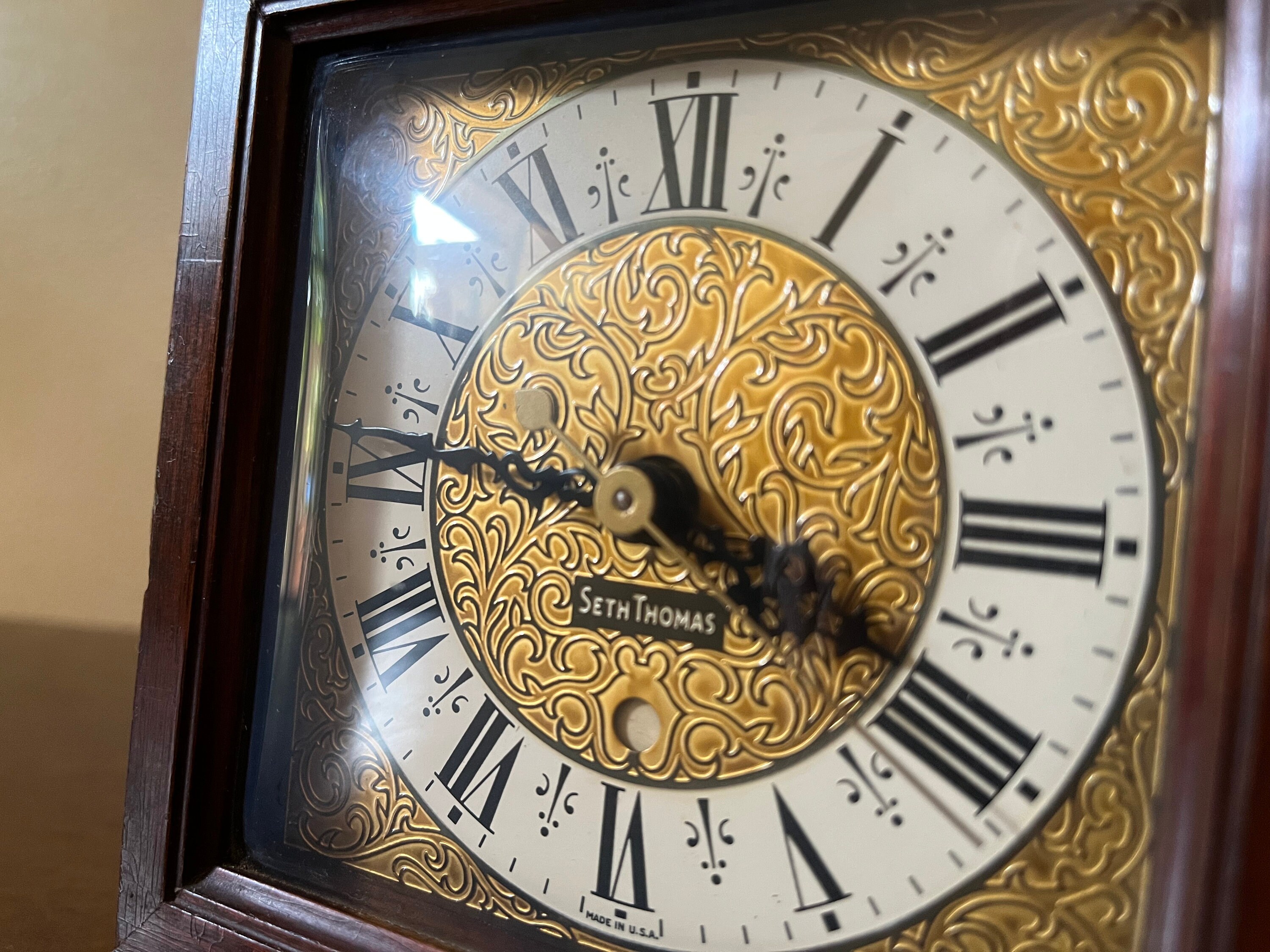 An Antique Clock,made by Seth Thomas Clock Co. Model: BUCKINGHAM E018 ...