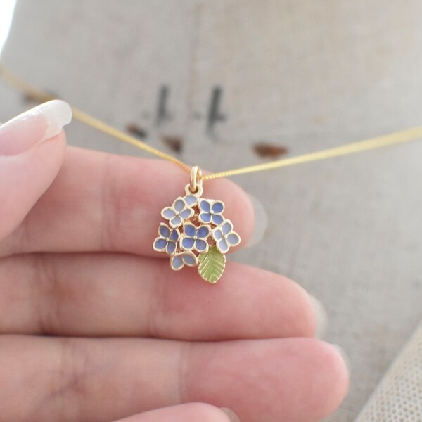 Hydrangea Necklace - Etsy