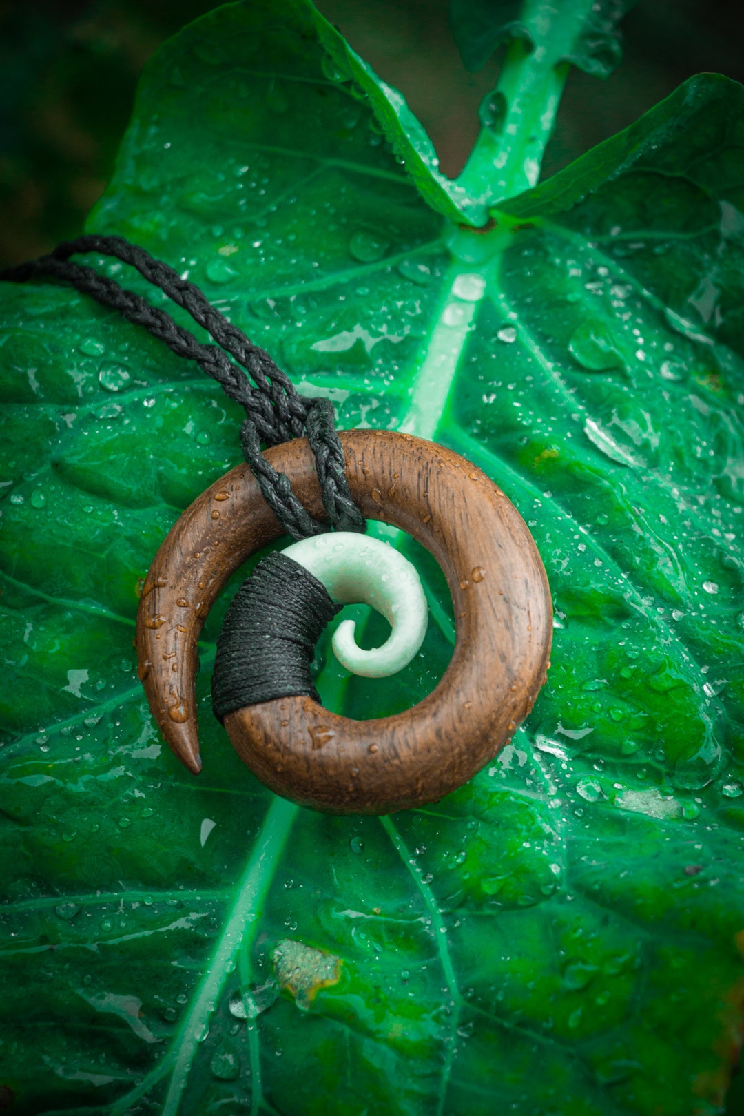 Pacific Polynesian Tribal Pounamu Non Maori Koru Bone Necklace ...