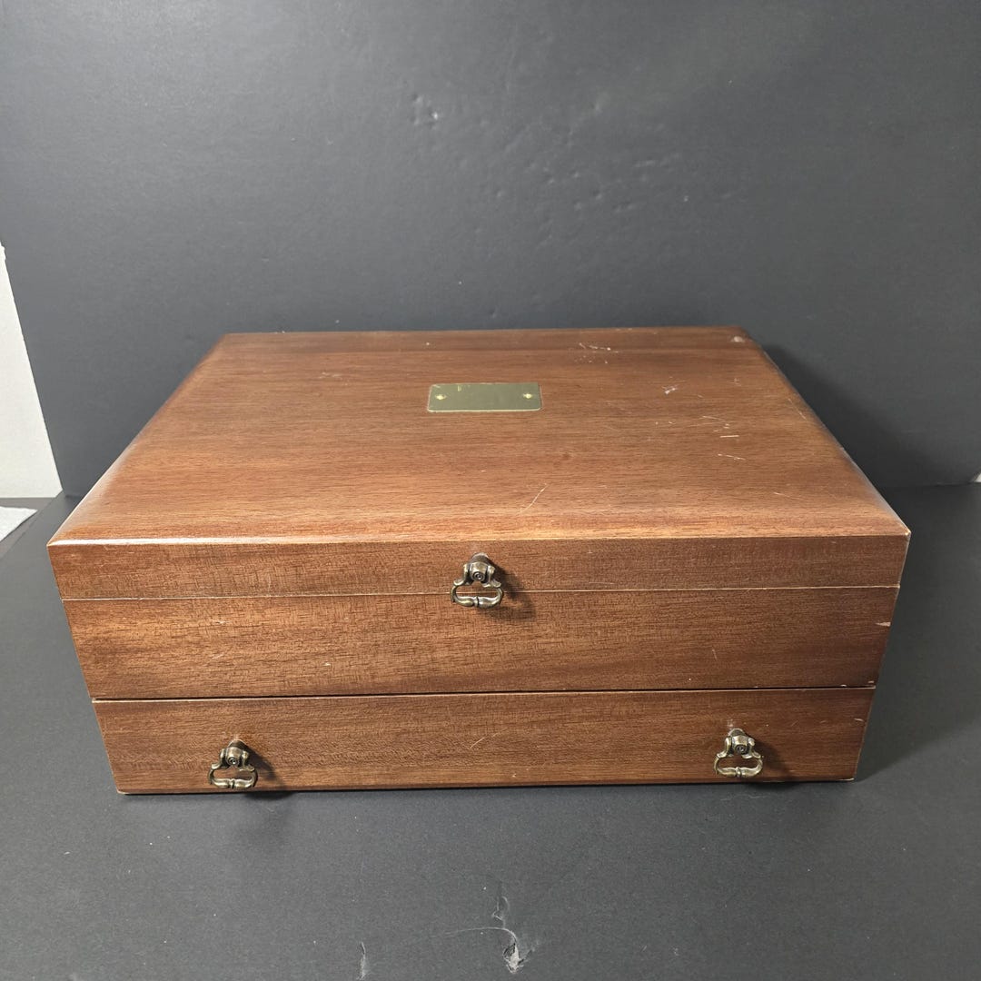 Eureka Pacific Silver Cloth Silverware Wood Storage Chest Box Prevents ...