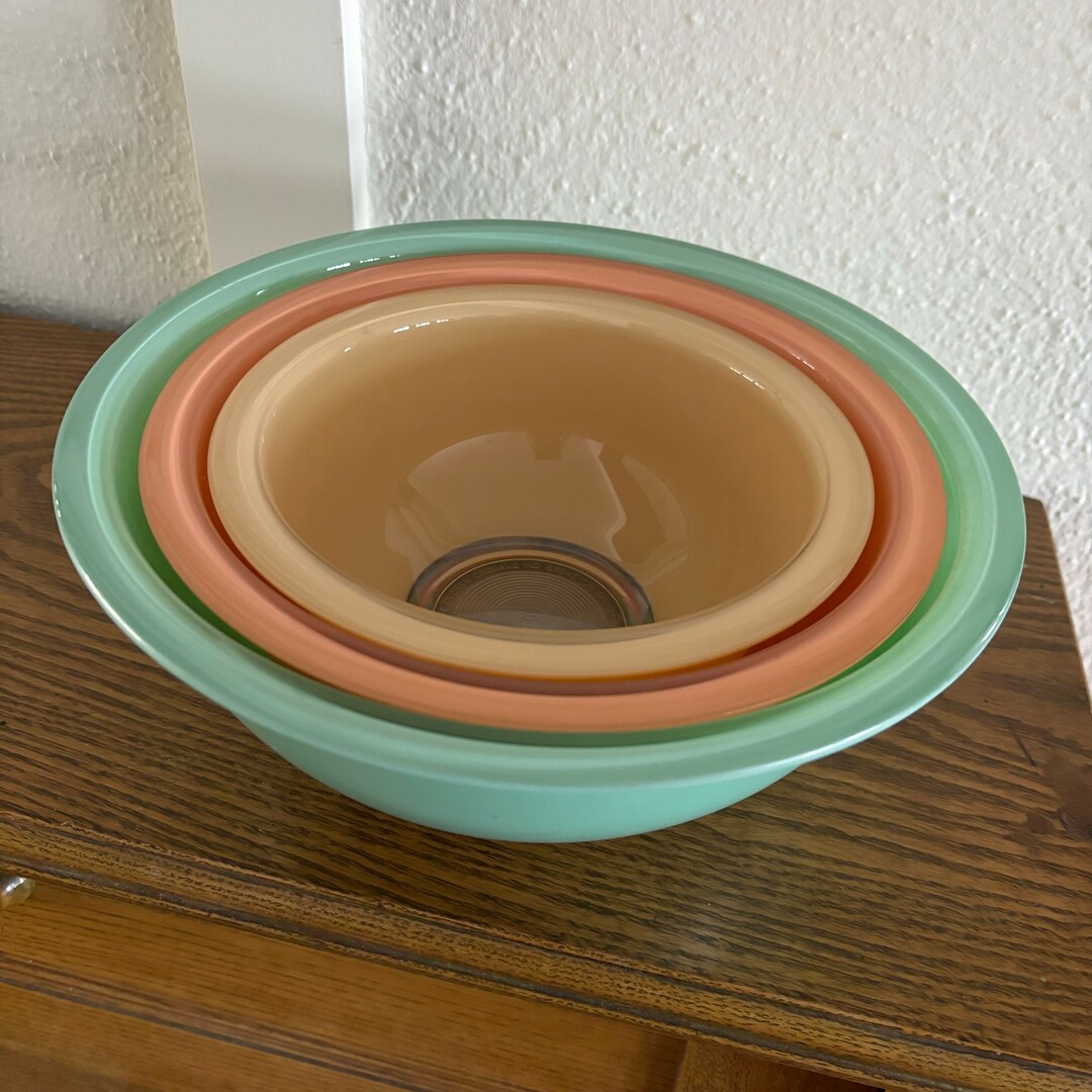 3 Vintage Pyrex Corning Pastel Glass Bottom Mixing / Nesting Bowls - Etsy