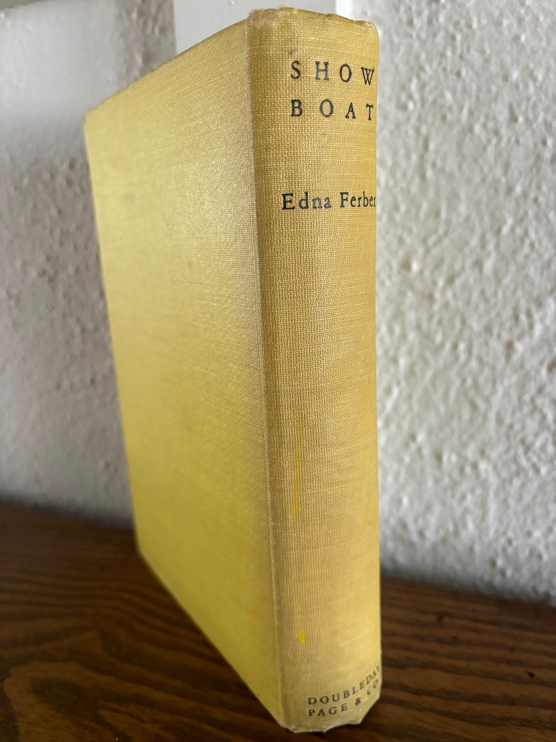 Vintage Book: Showboat by Edna Ferber, 1926 - Etsy